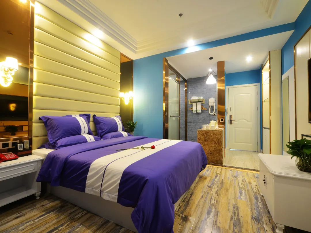 Jingtong Hotel - Baise