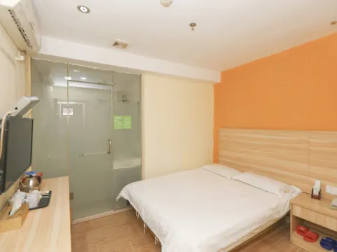 Huafeng Chain Hostel - Hong Kong