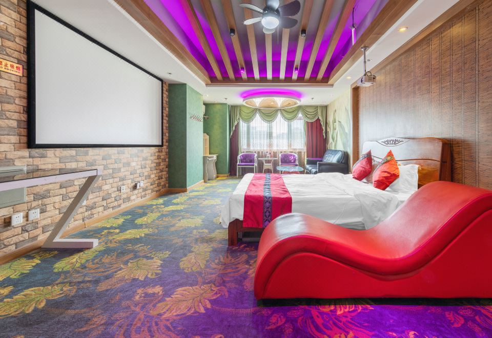 V-Ai Theme Hotel (Jinan Hi-Tech Wanda Plaza)(V爱主题酒店(济南高新万达广场店)), Jinan - 2025 Updated Prices ...