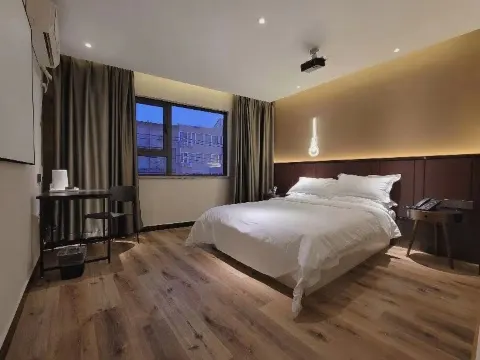 Art Hotel Shangchuleka - 상추 시