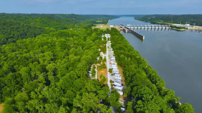 Arrowhead Lake RV Park門票【2025】- 預約、開放時間、評論及資訊 | Trip.com