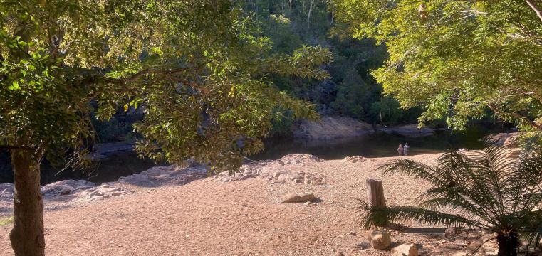 Mount Elliot個人旅行ガイド（2025年）：おすすめの周辺アクティビティ、人気観光スポット、旅程の計画、宿泊施設、グルメ、交通機関 ...