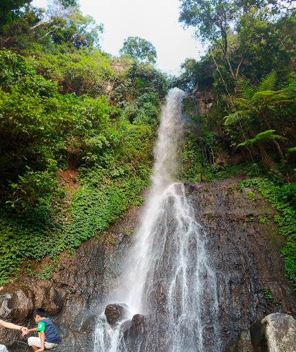 Harga Tiket Air Terjun Watu Gedhek [2025] - Promo, Waktu Operasi & Ulasan