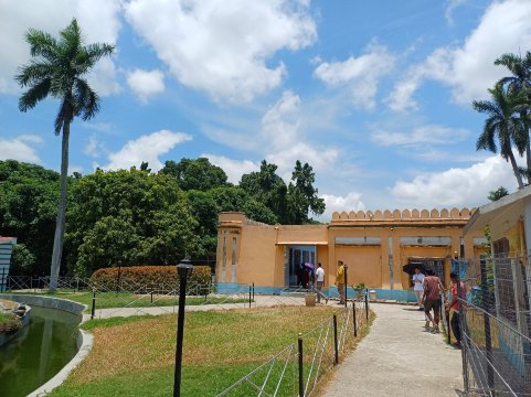 TOP 10 Murshidabad Hotels with Pools | Trip.com