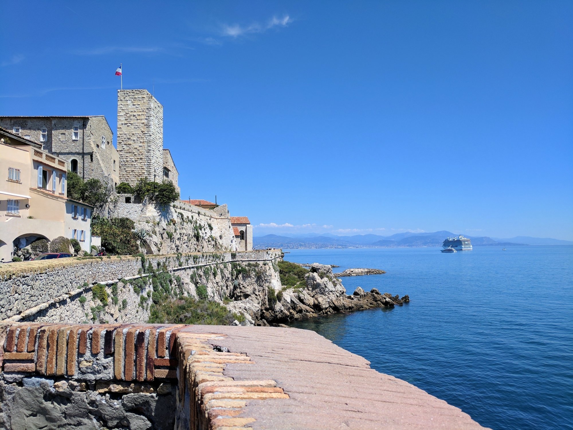 Le Petit Train d'Antibes Tickets [2025] - Promos, Prices, Reviews ...