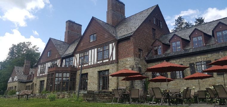 Red House Travel Guide 2025: Top Attractions, Things to Do & Deals ...