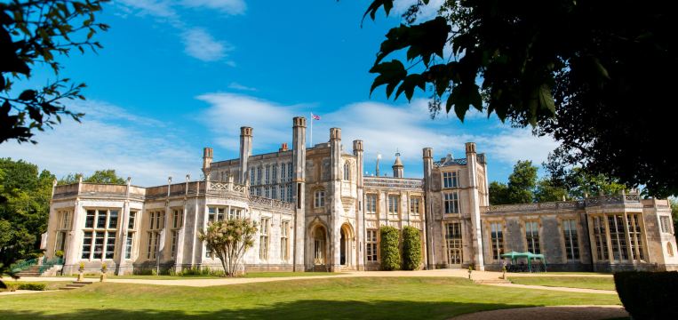 Highcliffe Travel Guide 2026: Top Attractions, Things to Do & Deals ...
