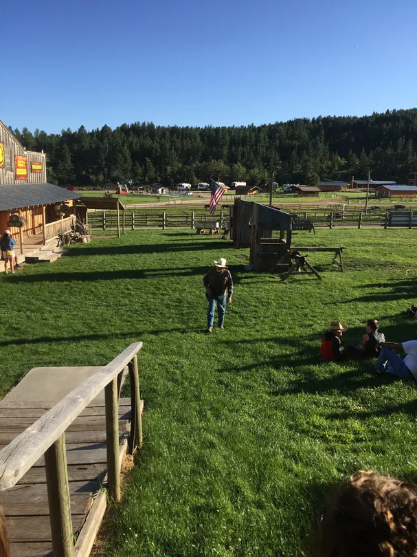 Circle B Ranch Chuckwagon Tickets [2025] - Promos, Prices, Reviews ...