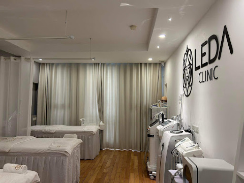 réductions sur les billets de Leda Clinic- Facial Skincare & Spa, prix et frais, réservations ...