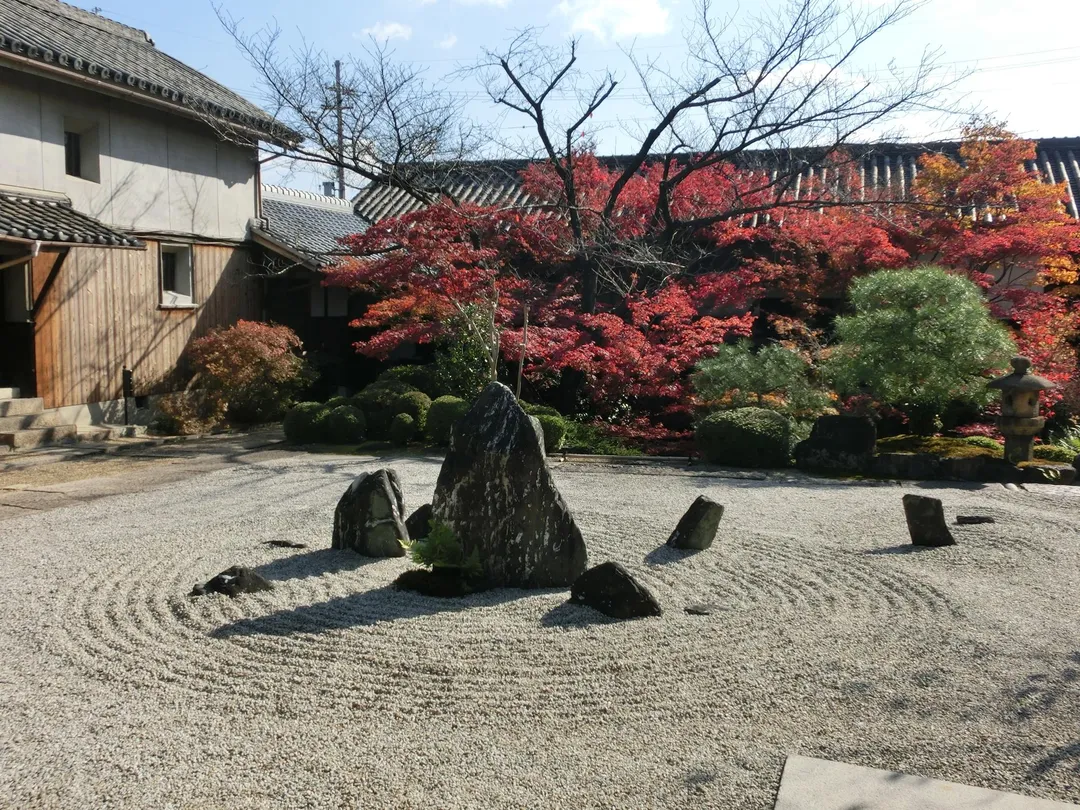 Former Nakanishis' House Tickets [2025] - Promos, Prices, Reviews ...