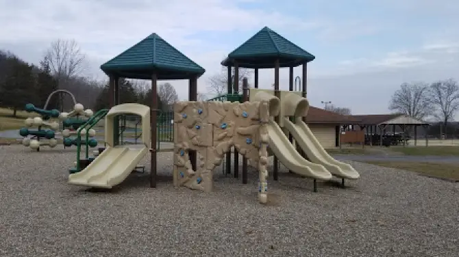 réductions sur les billets de Central Bark, off leash Dog Park, prix et ...