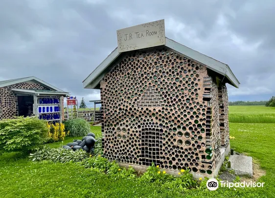 réductions sur les billets de Hannah's Bottle Village, prix et frais ...