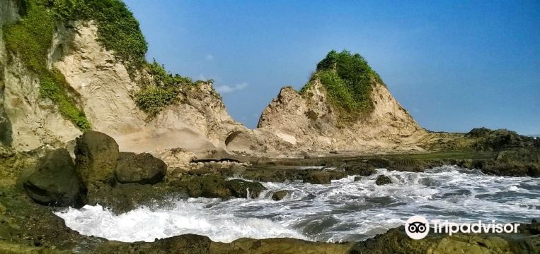 2026Emplak自由行旅遊懶人包：附近景點美食、飯店機票一日遊預訂 Trip.com (2026 年 2 月)