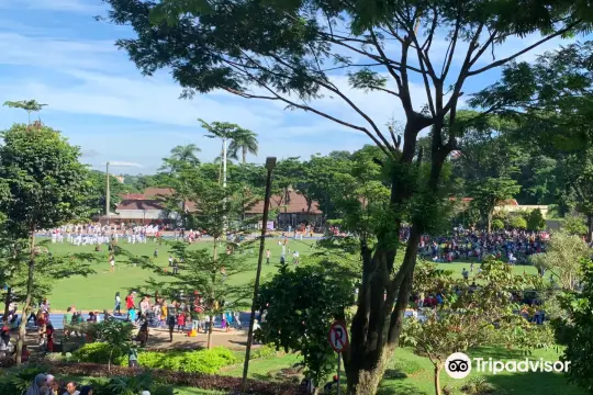 Taman Sempur: ภาพถ่าย, แผนที่ & รีวิว [2024] | Trip.com