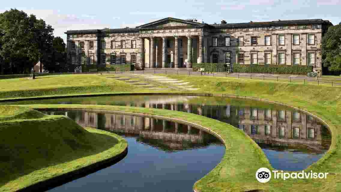 에든버러 성 일일 투어 로얄 마일 스코틀랜드 국립 현대 미술관 홀리루드하우스 궁전 칼튼 힐 클래식 일일 투어 중국 특수 차량