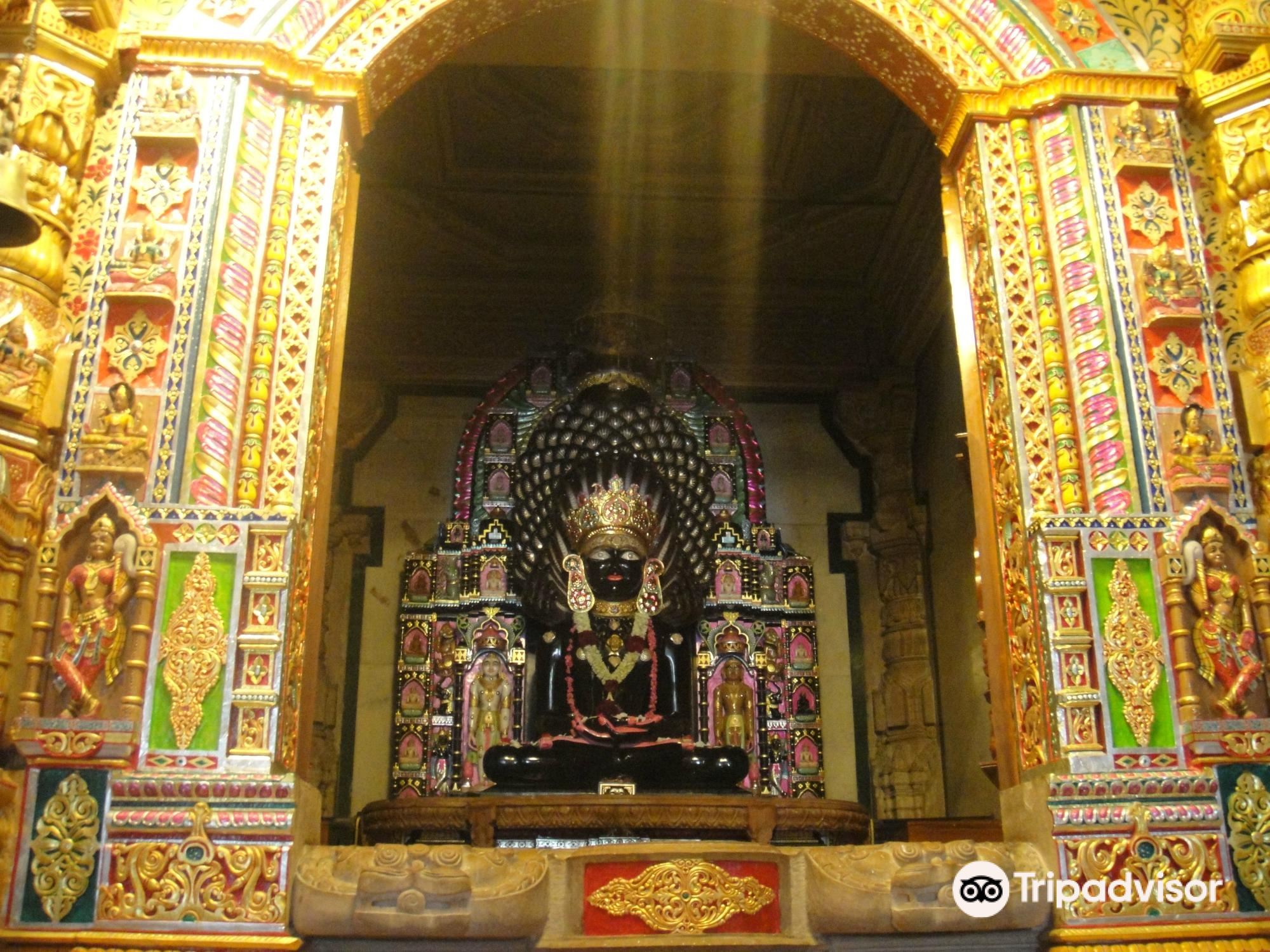 Hotels Near Avalnatham Kasi Eeswara Pasaveswara Swamy Temple ...