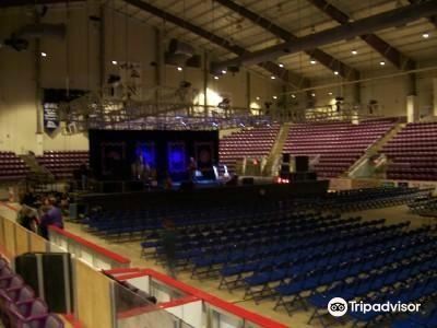 LECOM Event Center - จองตั๋ว, เวลาเปิด-ปิด, รีวิว & รูปภาพ [2025 ...