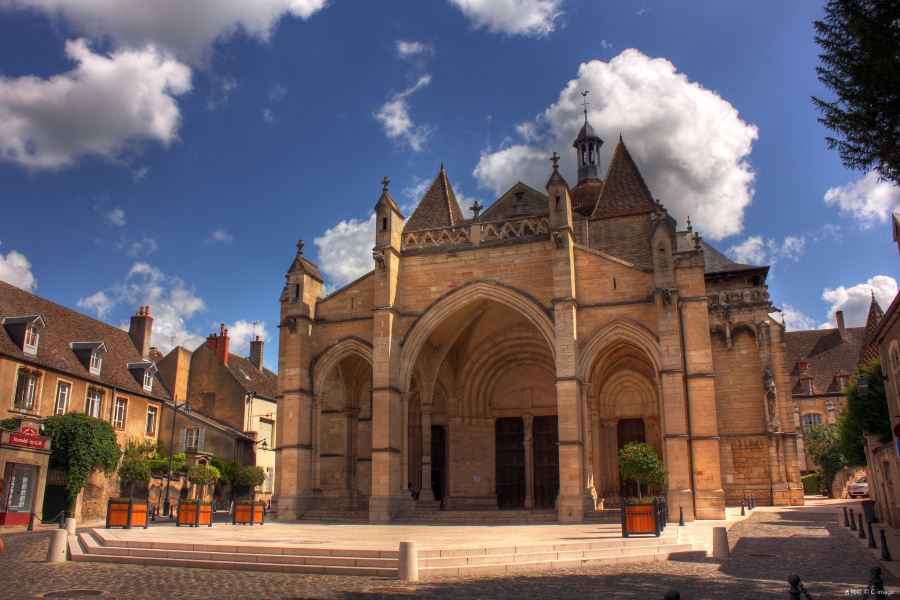 10 Best Hotels with Pools in Beaune | Trip.com
