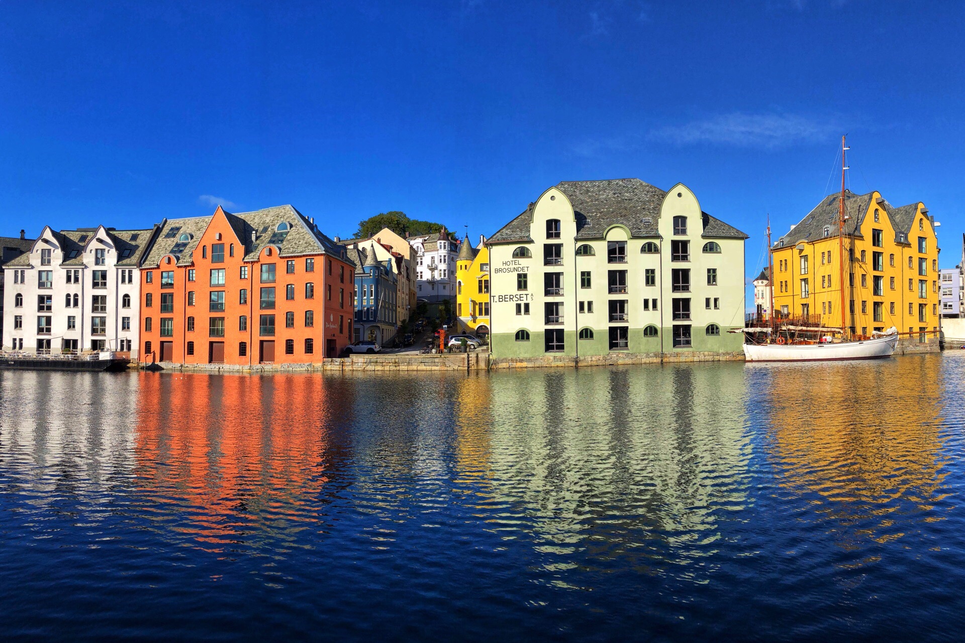 Alesund 2023 Top Things to Do - Alesund Travel Guides - Top Recommended ...