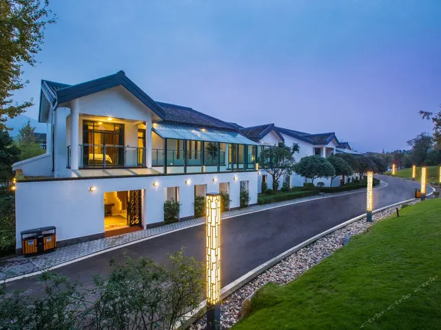 In Chongqing, You have The Chance to Experience Hot Springs travel ...
