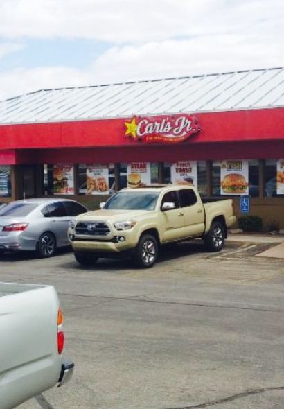 Carl's Jr.のおすすめメニュー・口コミ・営業情報（-シエラビスタ）｜Trip.com