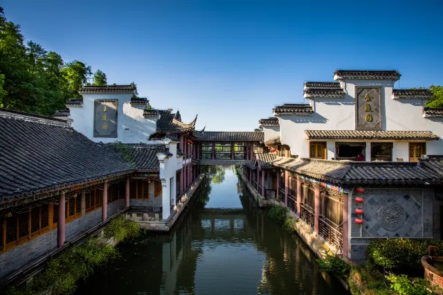 Popular Places to enjoy East China's Autumn Scenery - Trip.com
