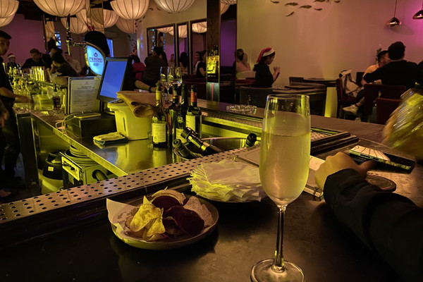 [호치민]호치민 1군 Bar , Xu Restauran | 트립닷컴 호찌민시