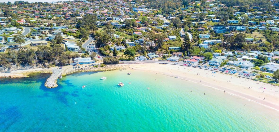 Kingston Beach Travel Guide 2025: Top Attractions, Things to Do & Deals ...