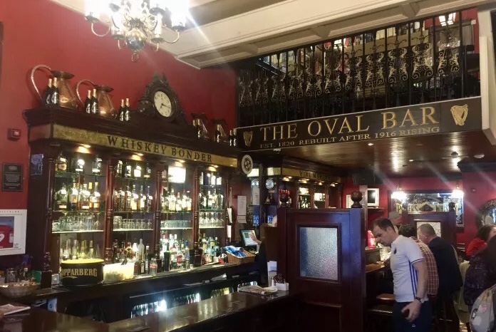 Oval Bar