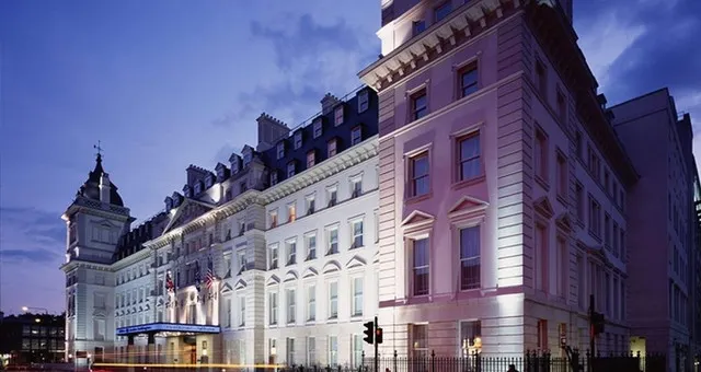 Top 10 Popular Hotels in London - Trip.com