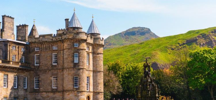 Top Attraction in Edinburgh: Palace of Holyroodhouse travel notes and ...