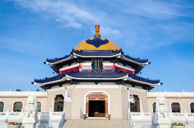 | Trip.com Ejin Horo Banner Travelogues