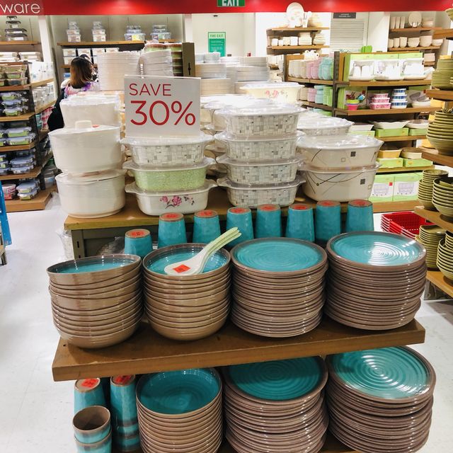 SM Clearance outlet in Quiapo Manila | Trip.com Manila