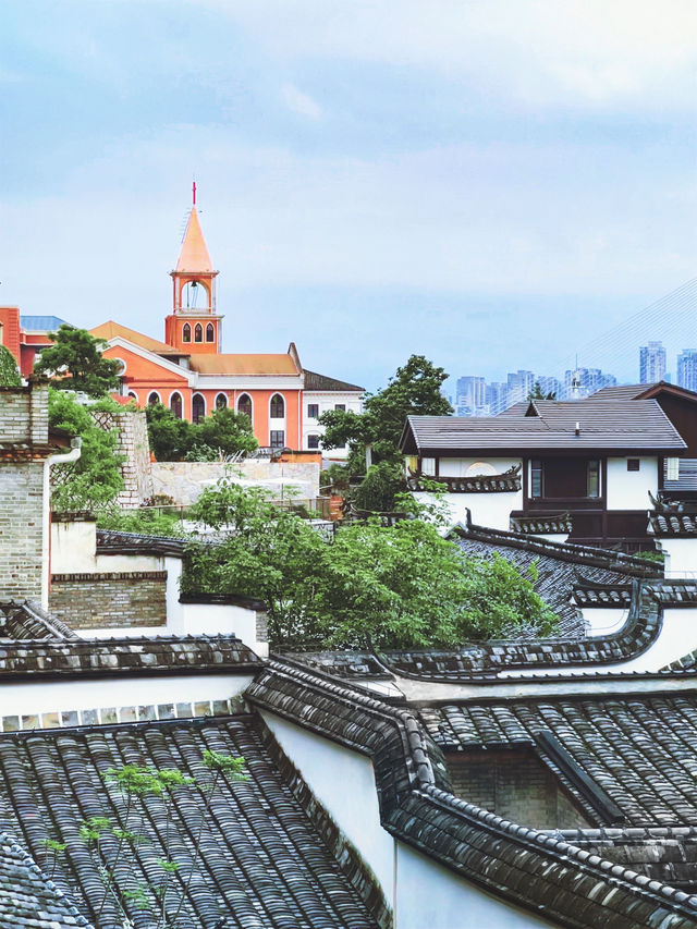 Fuzhou Yantai Mountain's ⛪️ church and ancient houses blend Chinese and ...