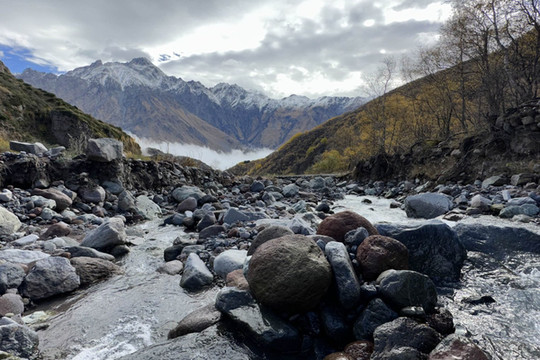 4x4 way to Gergeti | Trip.com Stepantsminda