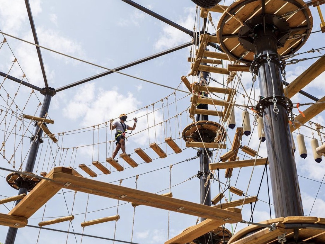 Palatine Travel Guide 2024 - Things to Do, What To Eat & Tips | Trip.com