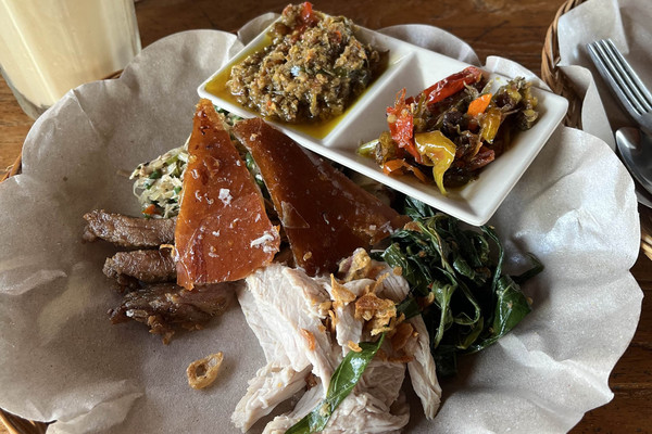 Best Babi Guling-Warung Babi Guling Pande Egi | Trip.com Bali