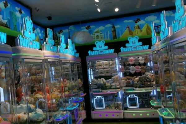 claw machine | Trip.com สิงคโปร์