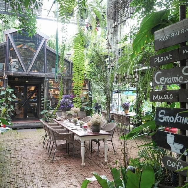 รีวิว The Kiln Cafe 🏡☕️🍕🌲 #หนองแขม | Trip.com เขตหนองแขม