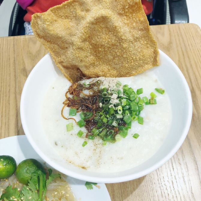 Mun Zuk by Li Fang Congee @ Novena Square | Trip.com Singapore