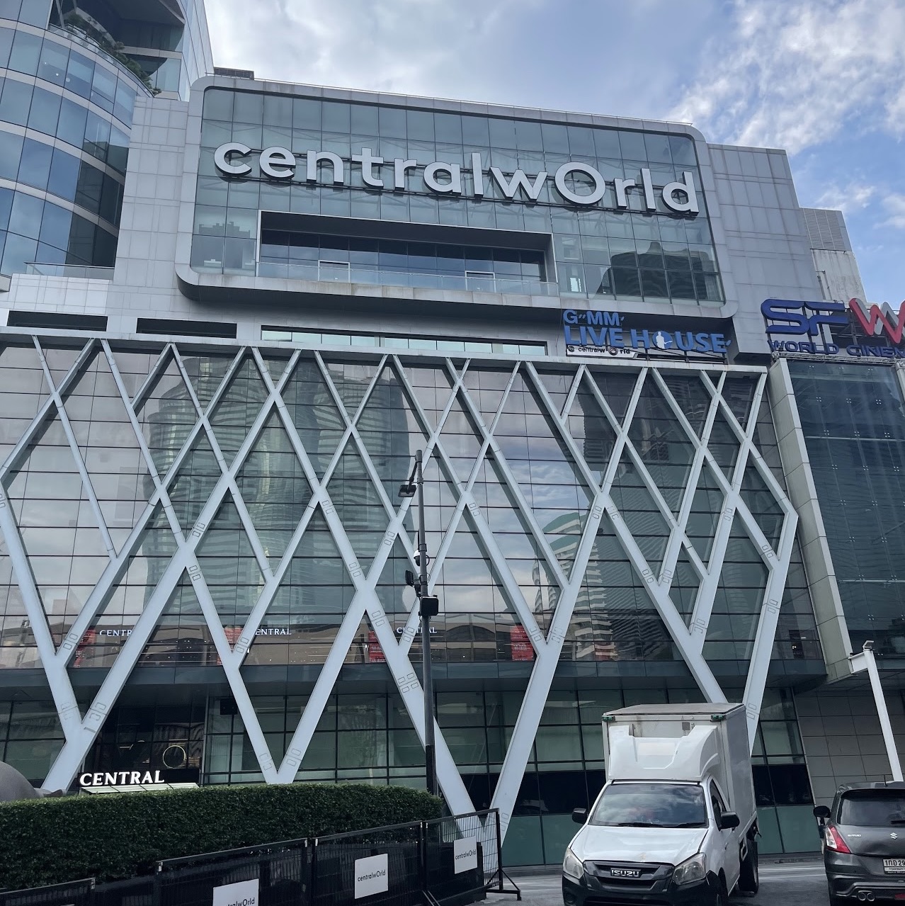 Zen Central World Logo