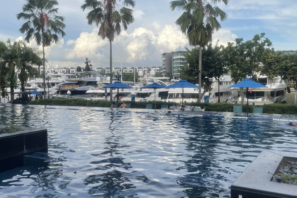 one deg 15 Marina sentosa cove pool | Trip.com Singapore