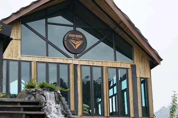 Jadae House - Iron Dark cafe ดอยช้าง | Trip.com เชียงราย