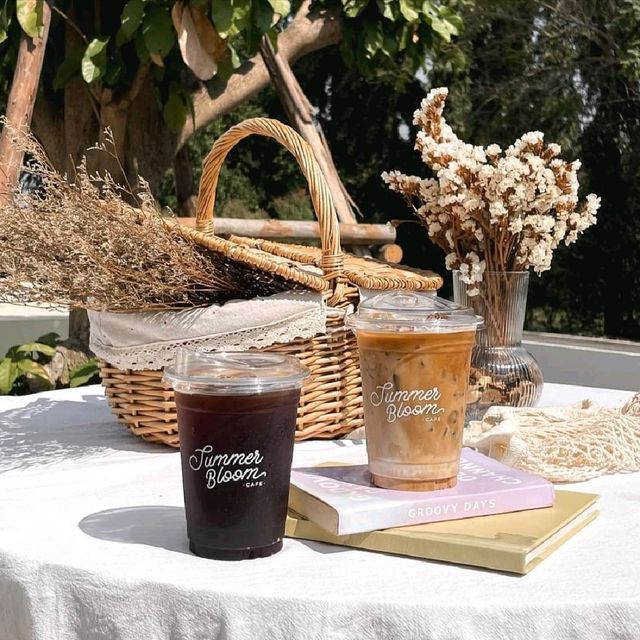 Summer Bloom Cafe • นครปฐม กั | Trip.com นครปฐม