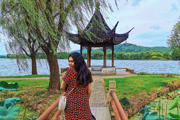 ShiHu - Tranquility in Suzhou 🌱🛶🍃 | Trip.com Suzhou