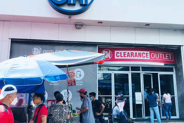 SM Clearance outlet in Quiapo Manila | Trip.com Manila