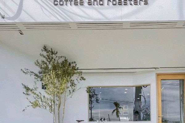 Cozy Factory Coffee & Roasters Sriracha 📍 | Trip.com กรุงเทพฯ