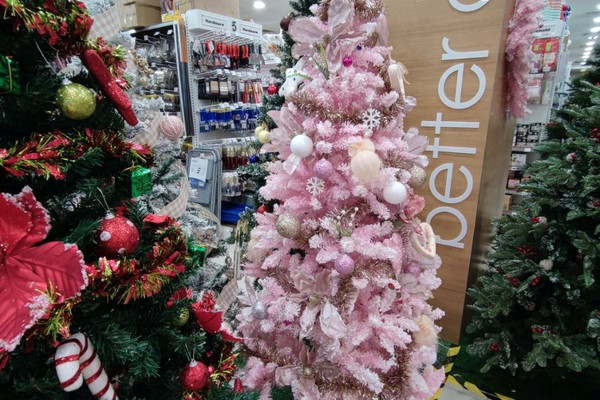Christmas Decorations at MR. DIY | Trip.com สิงคโปร์