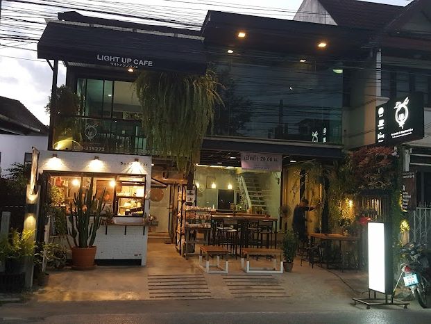 light up cafe | Trip.com ถนนนิมมานเหมินทร์