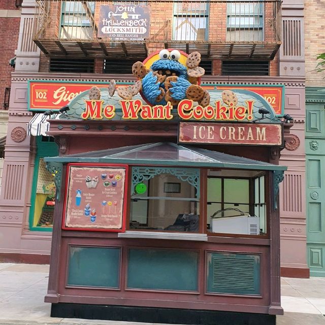 Me Want Cookie! Food Cart - Universal Studio | Trip.com Singapore